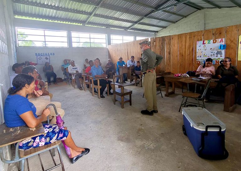 Meeting with Indigenous Tolupan Tribe - Yoro Biological Corridor ...